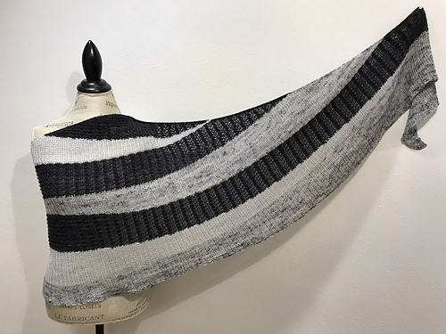 Ravelry: Three Philosophers pattern by Laura Dobratz