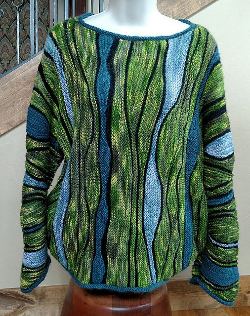 Ravelry: Suri Swing Sweater pattern by Deb Christner