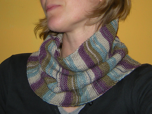Ravelry: Simon Cowl pattern by Melody Johnson