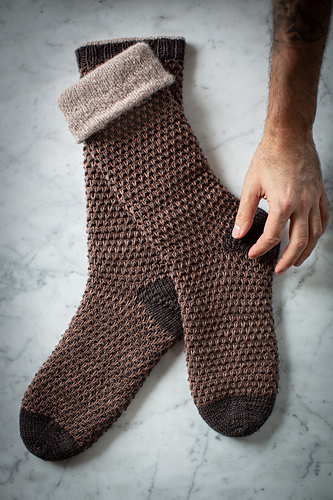 Ravelry: Snuggle Socks pattern by Maxim Cyr