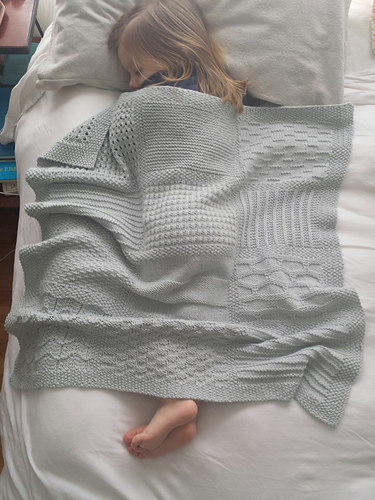 Ravelry: Wee Baby Blocks pattern by Susan Barstein