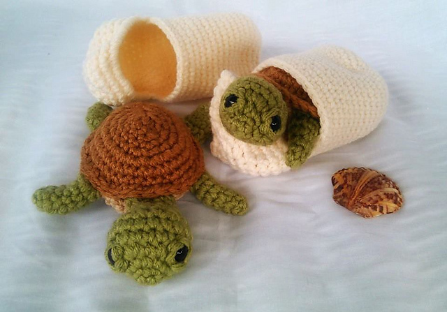 Ravelry: Baby Sea Turtle with shells pattern by Mostly Stitchin ...