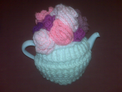 Ravelry: maysoria's May Soria Roses Cozy