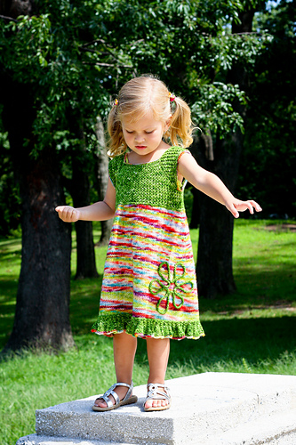 Ravelry: Pella Dress pattern by Laura Savastinuk