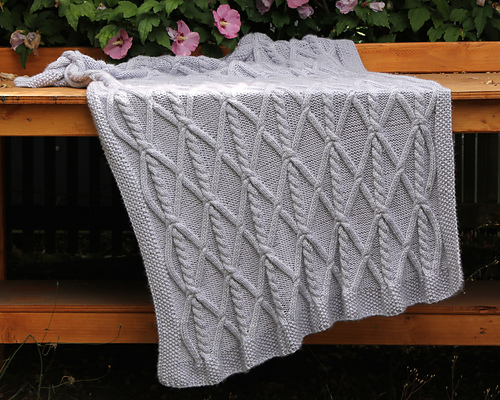 Ravelry: Transenna pattern by Alyssa Long