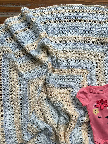 Ravelry: Echo Cove Baby Blanket pattern by Becky Pickett