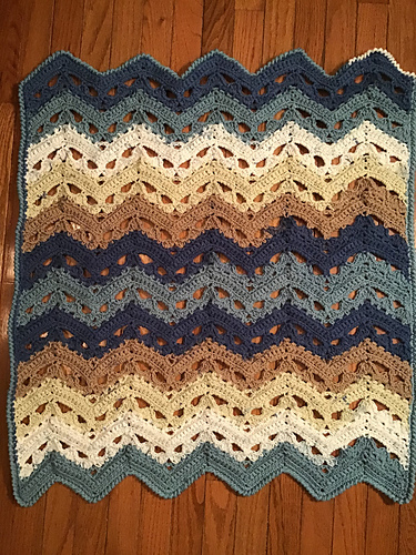 Ravelry: Sheila's Shells Ripple Blanket pattern by Julie Yeager