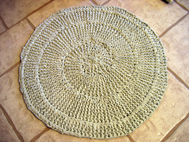 Ravelry: coiled knitted rug pattern by Diana Blake Gray