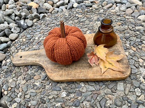 Ravelry: Pepo Pumpkin Patch pattern by Sandra Magalhães