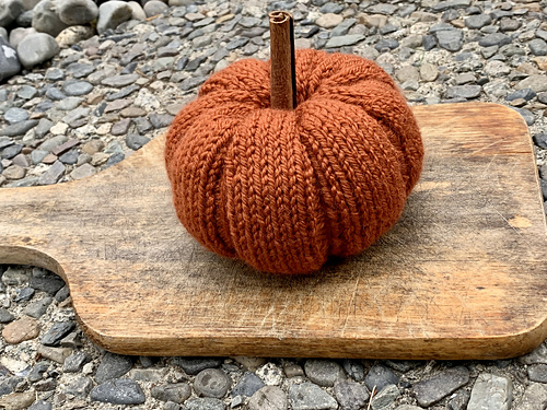 Ravelry: Pepo Pumpkin Patch pattern by Sandra Magalhães