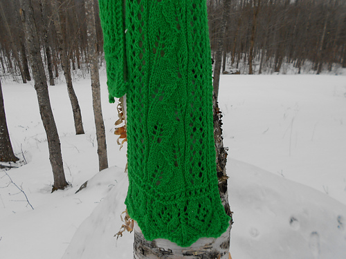 Ravelry: Spring Garland Scarf pattern by Melody Hadley