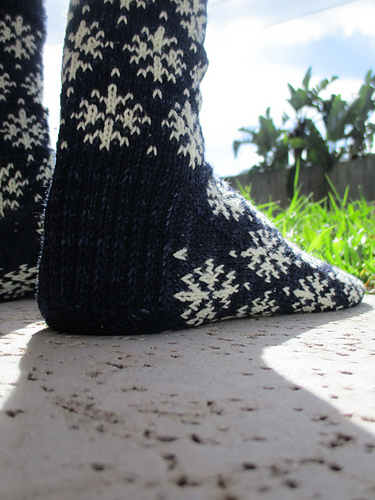 Ravelry: Flurry Socks pattern by Melissa Kemmerer