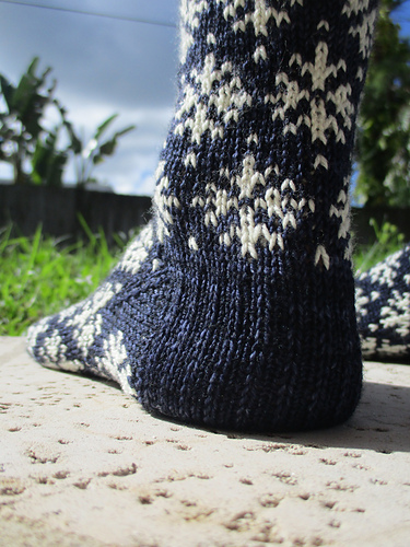 Ravelry: Flurry Socks pattern by Melissa Kemmerer