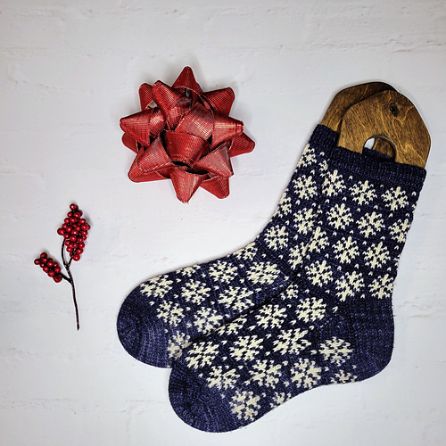 Ravelry: Flurry Socks pattern by Melissa Kemmerer