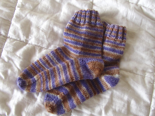 Ravelry: Simple Short--Row Heel Socks (with 3 DPN's) pattern by Melody ...