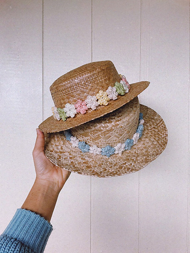 Ravelry: Sweet Daisy Flower Crown pattern by Meredith Buck