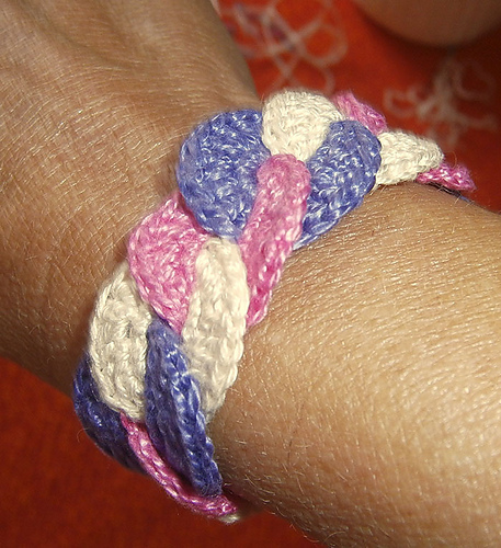 Ravelry: Braided bracelet pattern by Meryweb