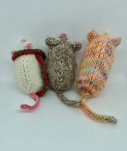Ravelry: Beginner Mouse pattern by CB McQueen