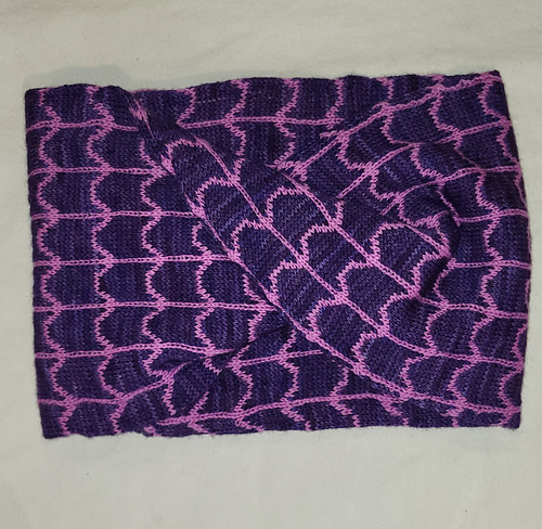 Ravelry: Spiderwebby pattern by Lesley Anne Robinson