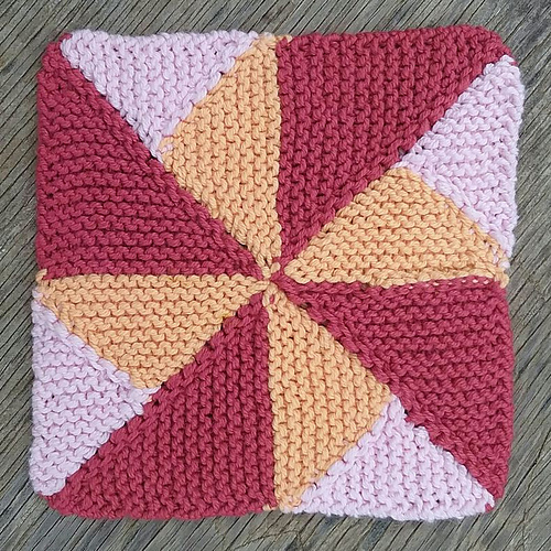 Ravelry: Windmill Dishcloth pattern by Patricia Jared