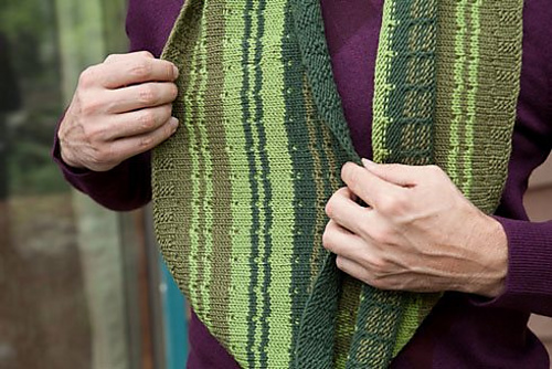 Ravelry: Henning Cowl pattern by Megan Goodacre
