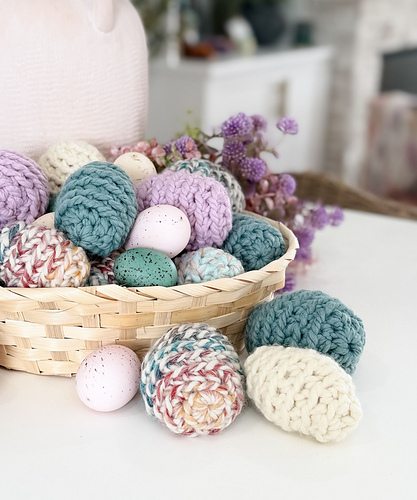 Ravelry: Rustic Farmhouse Easter Egg pattern by MJ's Off The Hook Designs