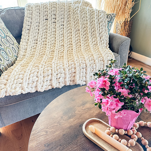 Ravelry: Chunky Cabin Throw pattern by MJ's Off The Hook Designs