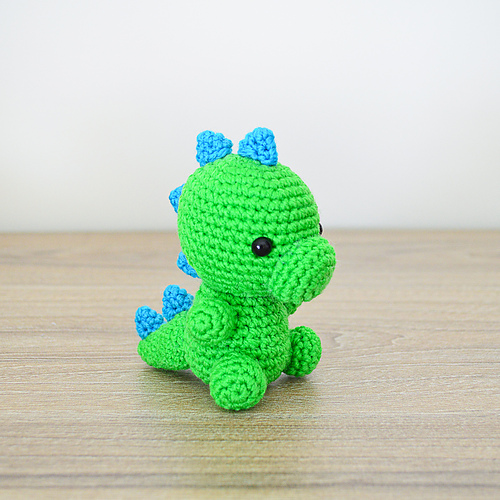 Ravelry: Baby Dinosaur pattern by Michelle Alvarez