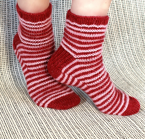 Ravelry: Vaaka pattern by Joanna Ignatius