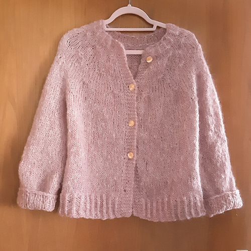 Ravelry: 232-5 Misty Rose Cardigan pattern by DROPS design