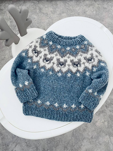 Ravelry: Sweet bear baby jumper pattern by Natasha Gizamova