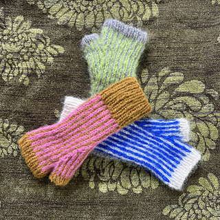 Ravelry: Groove Warmers pattern by Kait (minigru.studios)