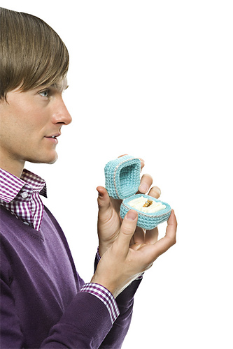 Ravelry: Yarny Ring Box pattern by NeedleNoodles