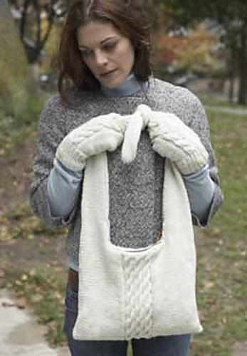Ravelry: Hobo Bag with Cables (Sac Vagabond avec Torsades) pattern by ...