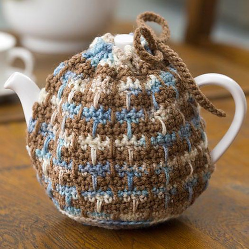 Ravelry: Drawstring Tea Cozy pattern by Joan Barnett