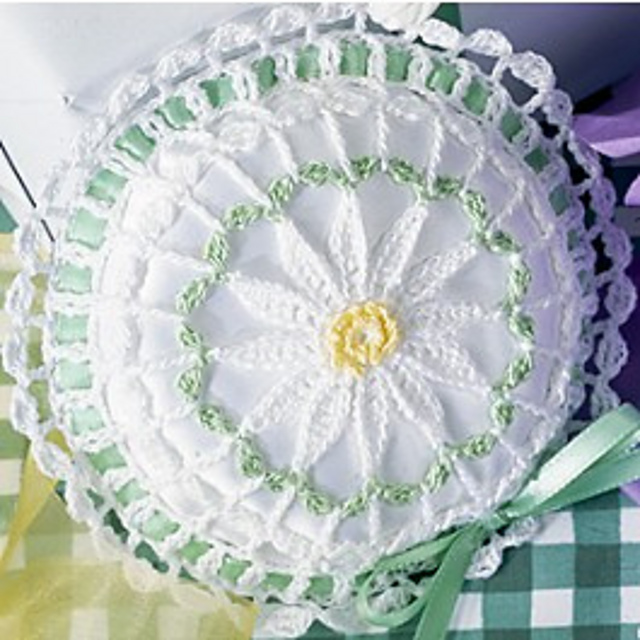 Ravelry: April Daisy Birthday Sachet pattern by Anne Halliday