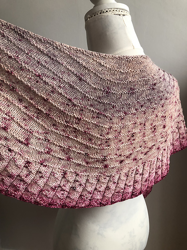 Ravelry: A Certain Slant pattern by Susan Ashcroft