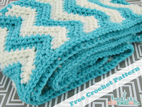 Ravelry: Chevron Infinity Scarf pattern by Connie Ott