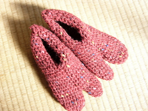 Ravelry: TABI Shoes タビシューズ pattern by Yoriko Sakurama (桜間 よりこ)