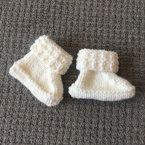 Ravelry: AMITY Newborn Baby Booties pattern by marianna mel