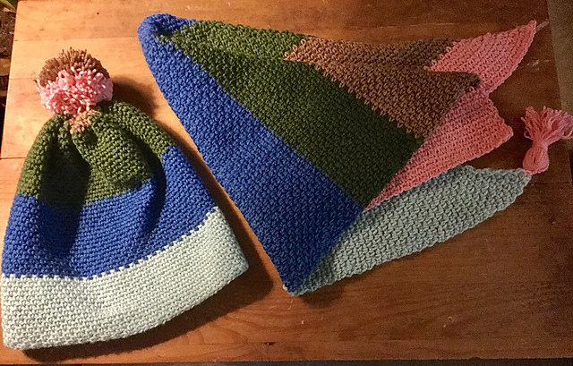 Ravelry: Ladies Colour Block Hat and Scarf pattern by Marilyn Hawley
