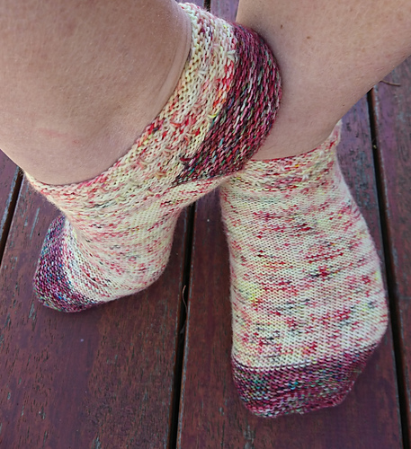 Ravelry: Perianne pattern by Tracey Lee