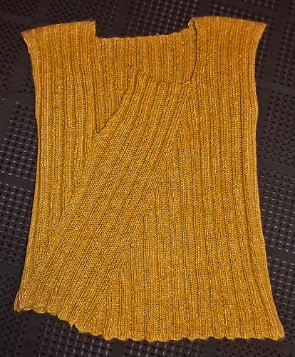 Ravelry: 1538 Asymmetrical ribbed shell pattern by Michelle Porter
