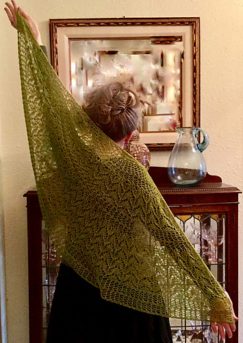 Ravelry: A Pretty Little Shawl pattern by Rebecca Shepler