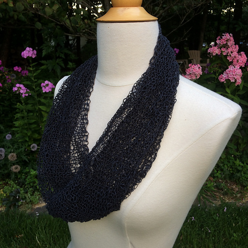 Ravelry: Thursday Night Ladies Cowl pattern by Diane L. Augustin