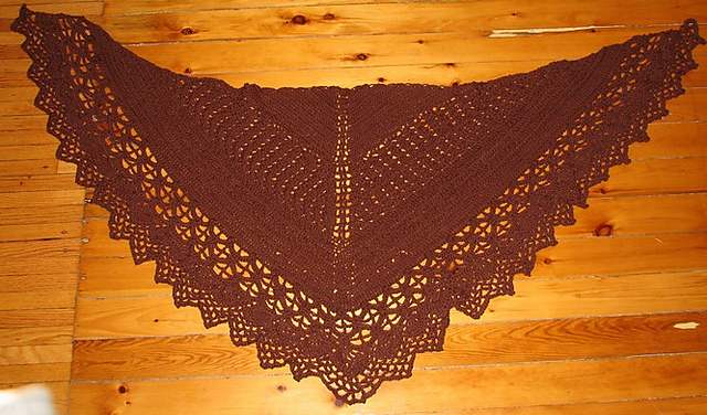 Ravelry: mng's Rustic Craggy Shawl