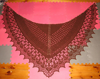 Ravelry: mng's Rustic Craggy Shawl