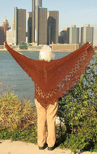 Ravelry: mng's Rustic Craggy Shawl