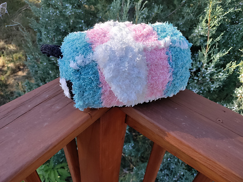Ravelry: Minecraft Trans Bees pattern by Rowan Mngwa