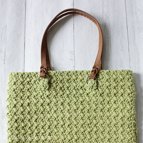 Ravelry: Middleton Tote pattern by Modesty by Laura